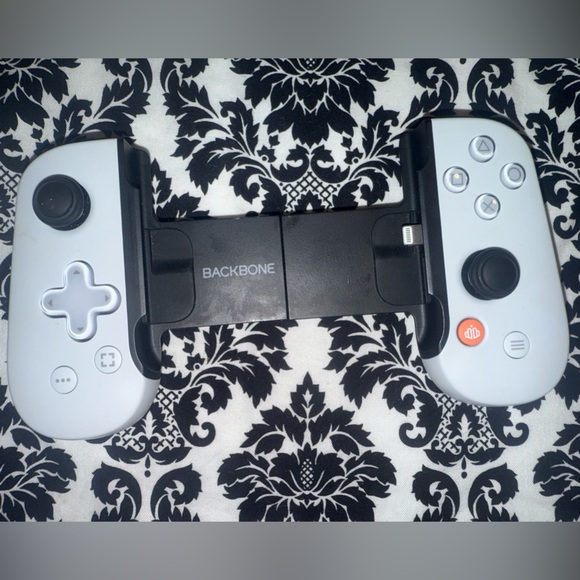 Sony | Video Games & Consoles | Sony Black And White Backbone Gaming ...